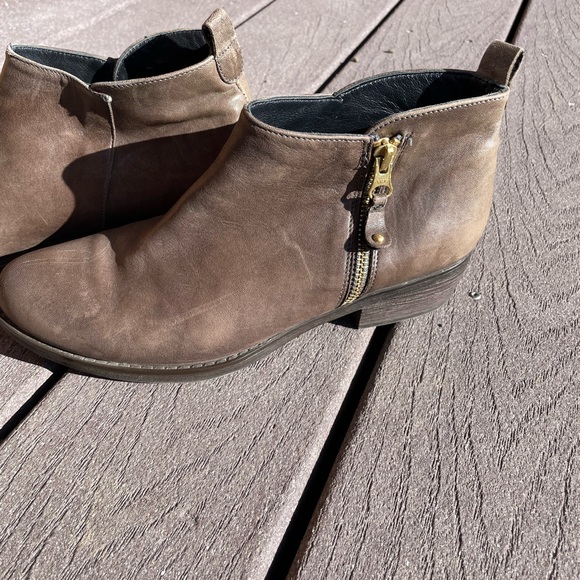 Eric Michael | Shoes | Eric Michael High End Bootie | Poshmark